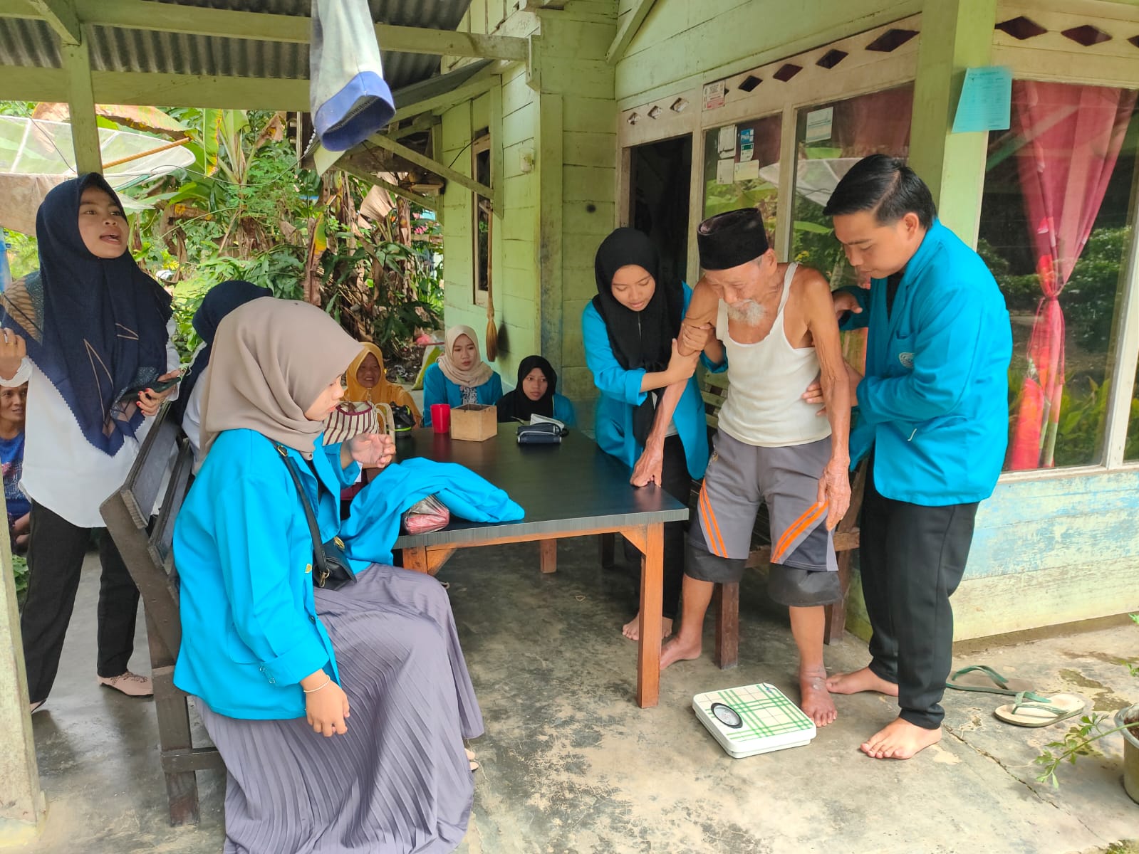 Optimalkan Pelayanan Masyarakat, Posko 11 Argo Sari Bantu Sukseskan ...